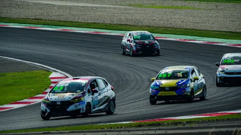 P9 Racing圆梦CTCC 从梦想起航，再赴赛道巅峰|CTCC|车队|吴恒_新浪新闻