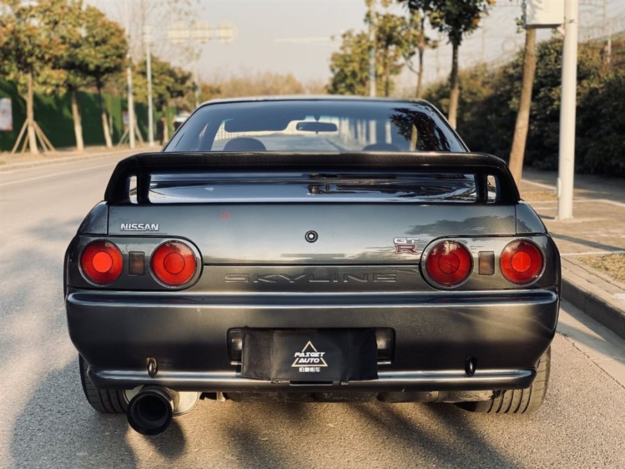 国内唯一可以上路的日产R32，这台车已经过户2次了，25岁的老车……