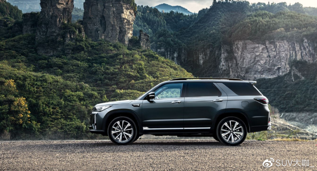 长安CS95PLUS正式上市，售价17.59-19.99万元！-新浪汽车