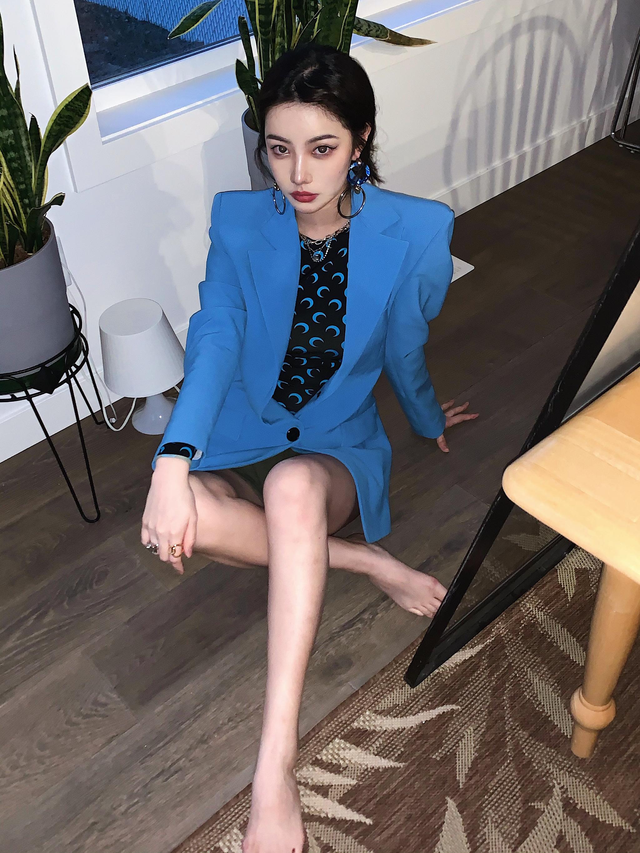 加拿大阿尔伯塔大学 数学经济专业 98年10月 天蝎座 174cm 53kg 爱好