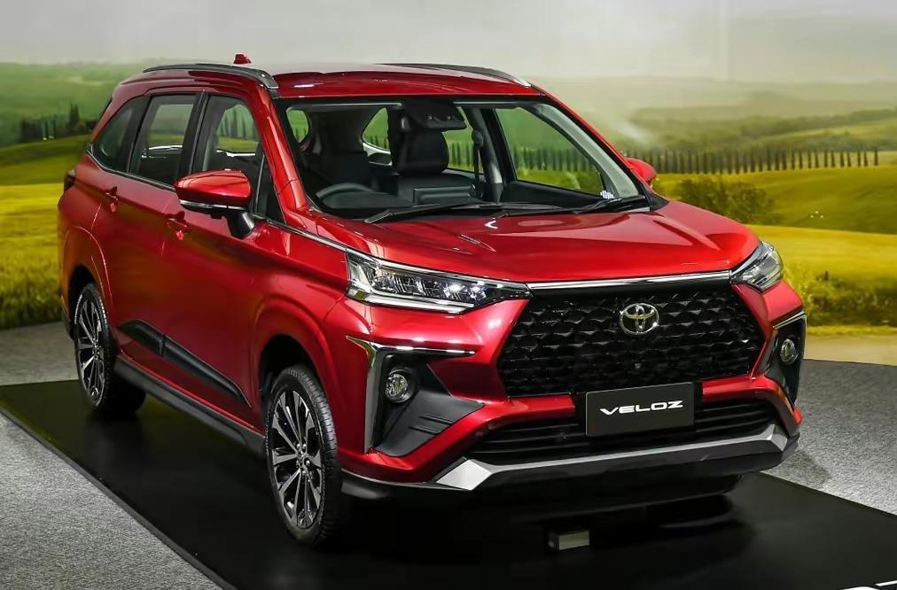 新款丰田VELOZ亮相，1.5引擎+7座，时尚帅气-新浪汽车