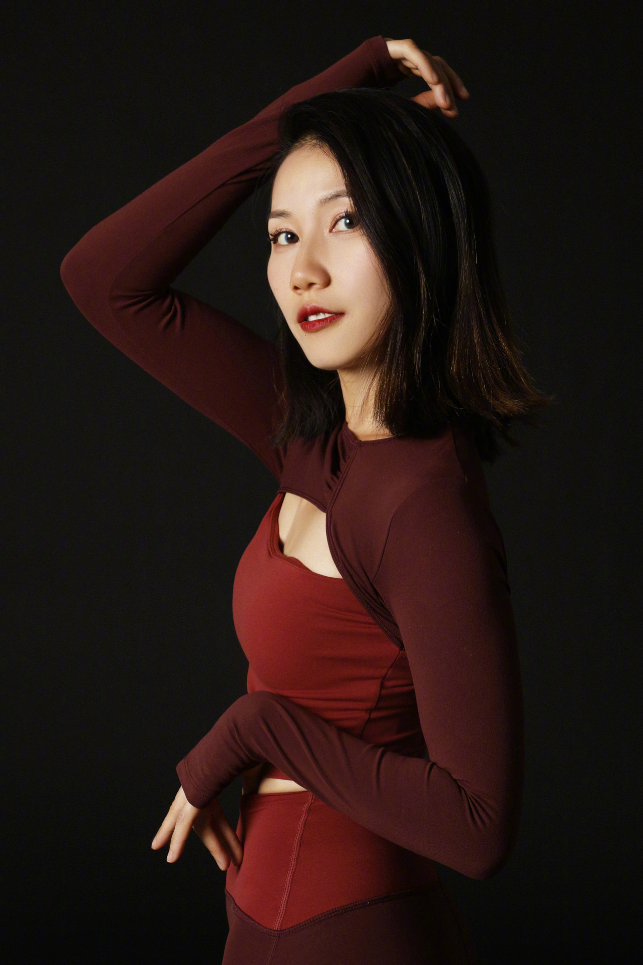 Low fat life🚴🏼‍♀️ 长期自律带来的美 看起来漫不经心……__财经头条