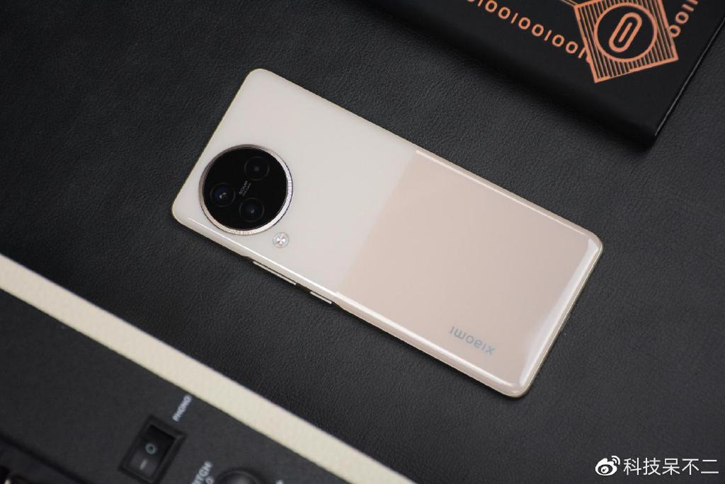 不再挤牙膏！小米Civi3这次性能都狂飙了！__财经头条