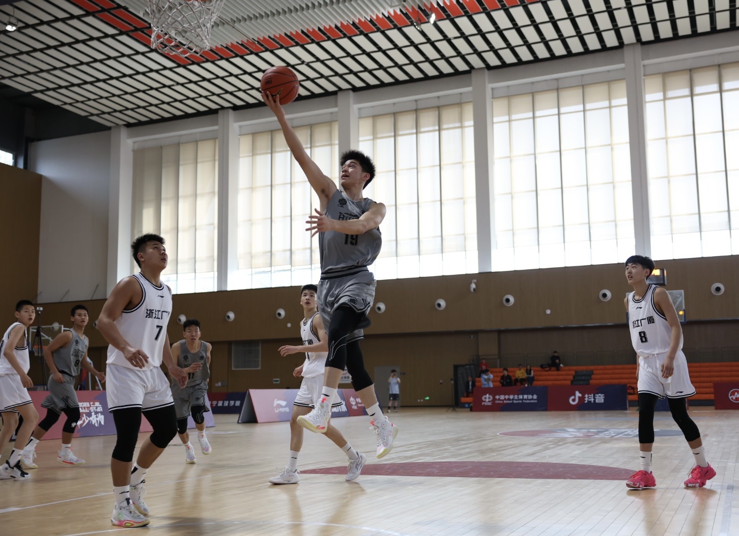 CJBL全明星赛观察｜在高水平比赛中提升自己|青年队|球员|广厦_新浪新闻