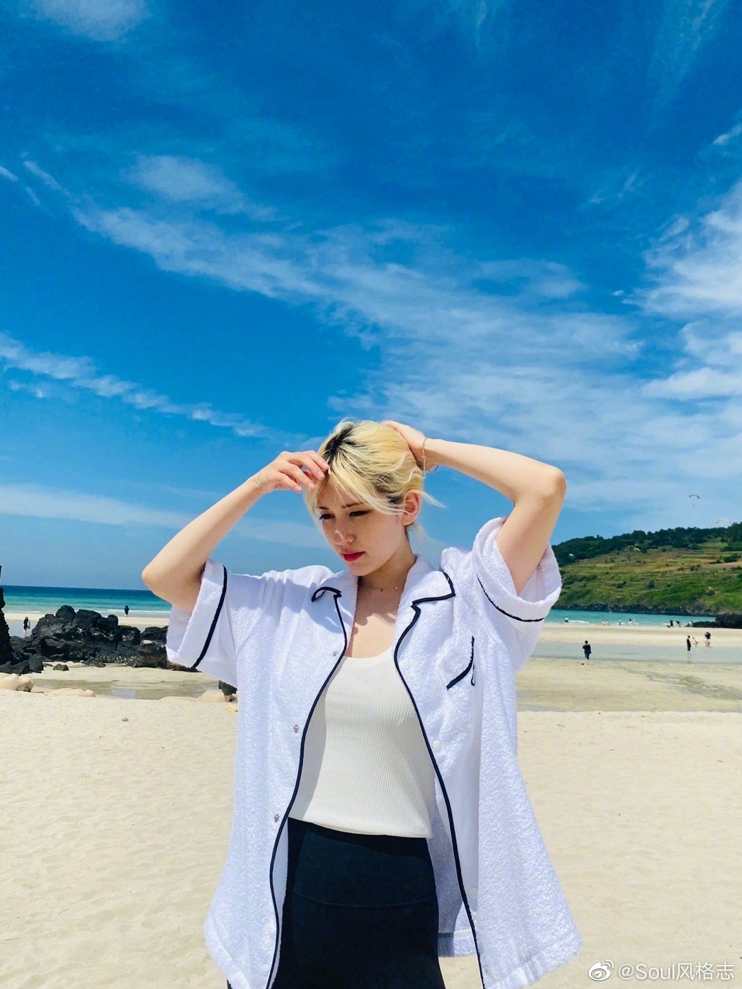 SOMI最新游照公开 夏日，阳光，和美式甜心辣妹__财经头条