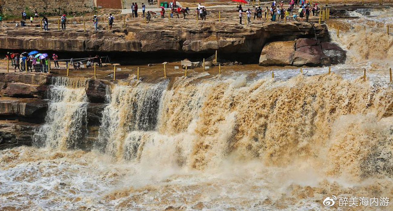 探访黄河壶口瀑布，感受惊涛怒吼与山鸣谷应，气势磅礴