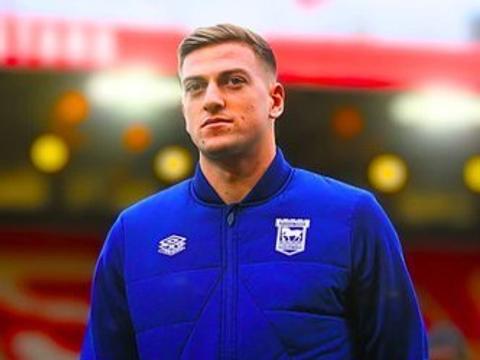 凌晨英超切尔西0-2不敌伊普斯维奇，本场伊普斯维奇前锋德拉普传射建功…|伊普斯维奇|切尔西|德拉普_新浪新闻