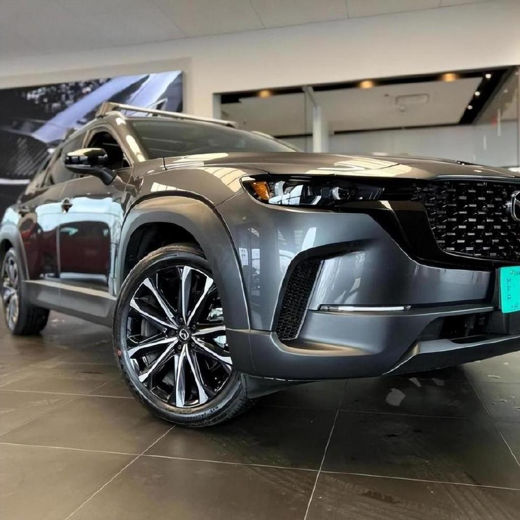 马自达CX-50海外到店实拍，造型硬朗还能越野，气势不输坦克300-新浪汽车