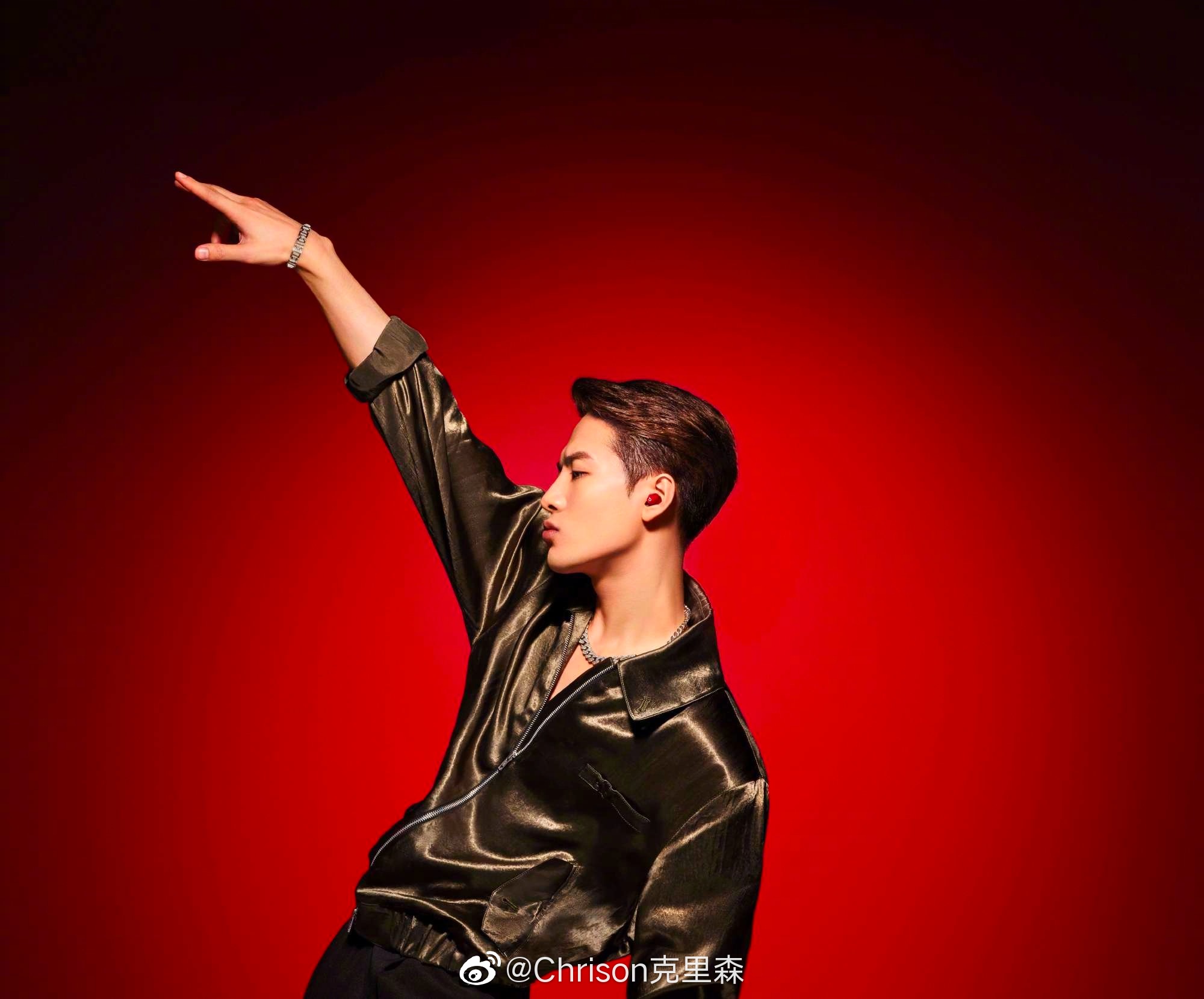 王嘉尔今天成为了Beats全球品牌代言人……