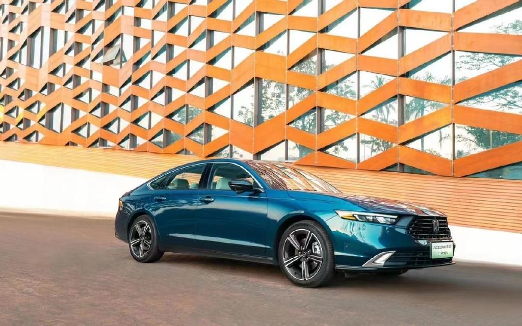 纯电续航82km 全新雅阁e:PHEV正式亮相-新浪汽车