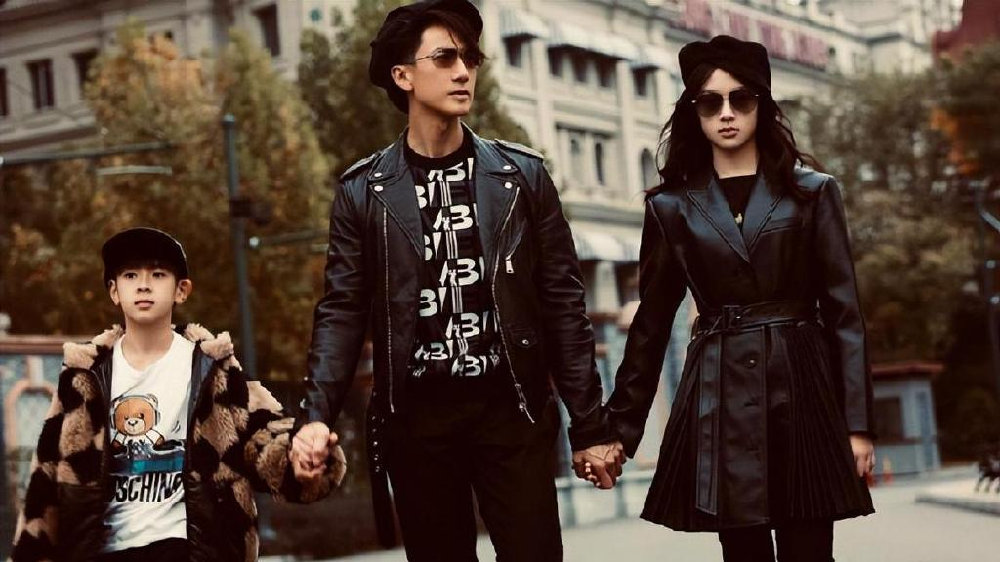 吴尊与家人欢度周末，一双儿女气质出众星范足，NeiNei颜值爆表|吴尊|儿女|一家四口_新浪新闻