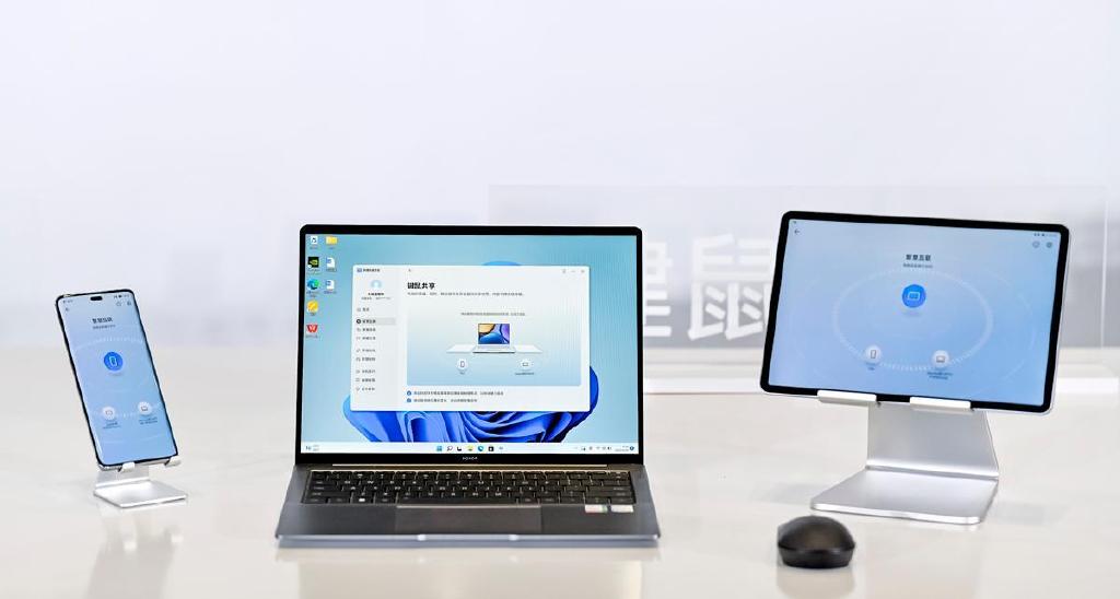 荣耀MagicOS7.0带来四项新技术 有望兼容鸿蒙和iOS，升级机型公布__财经头条