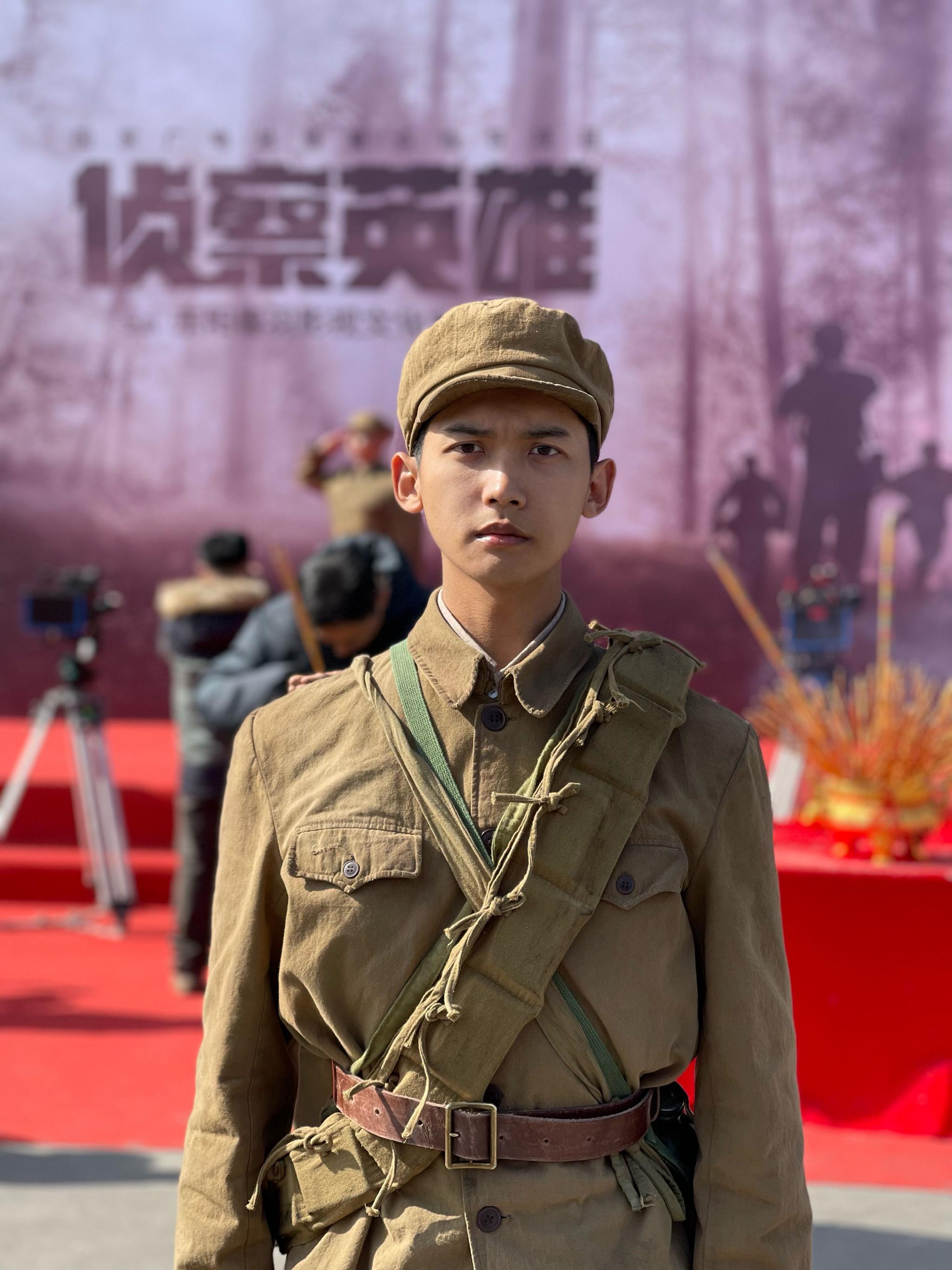 郑晓龙导演新剧《侦察英雄》今日官宣开机！