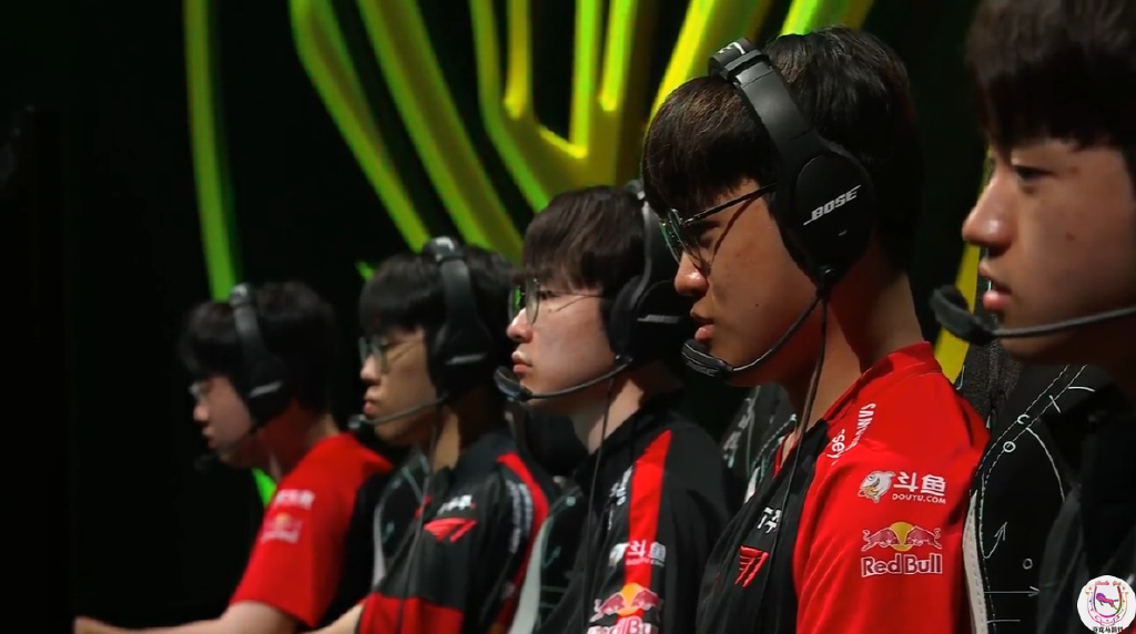 T1提前备战让人警惕！选手获得北美账号开启排位训练|备战|选手|账号_新浪新闻