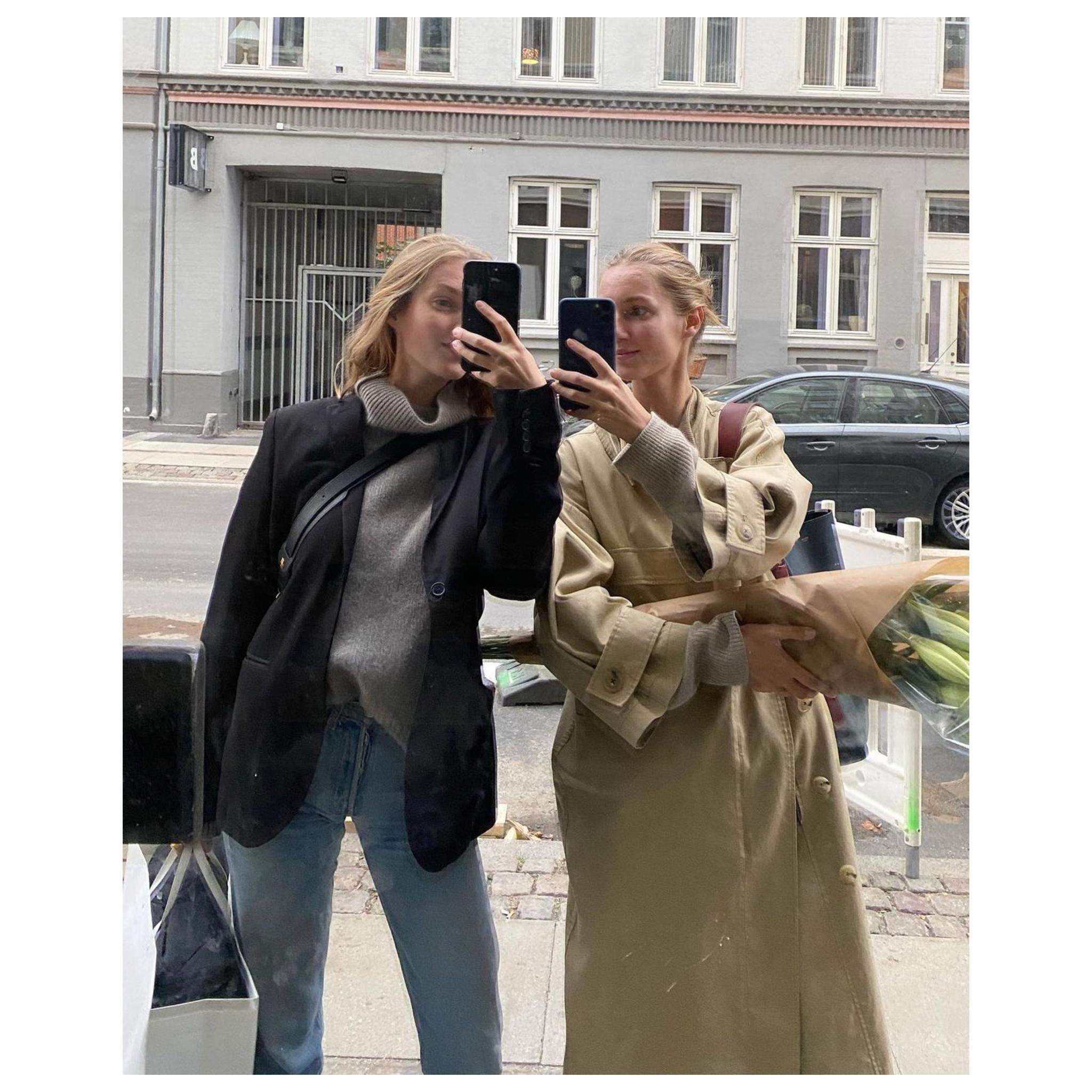 丹麦双胞胎模特Amalie与Cecilie Moosgaard Nielsen的四季穿搭……