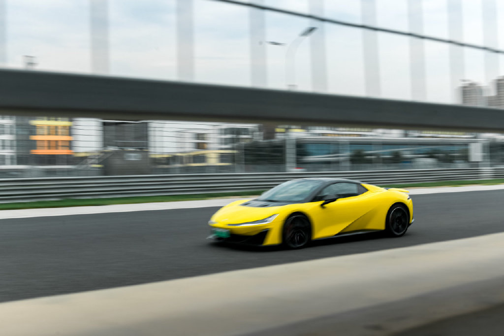 昊铂SSR，硬核实力开启中国纯电超跑燃擎之势-新浪汽车