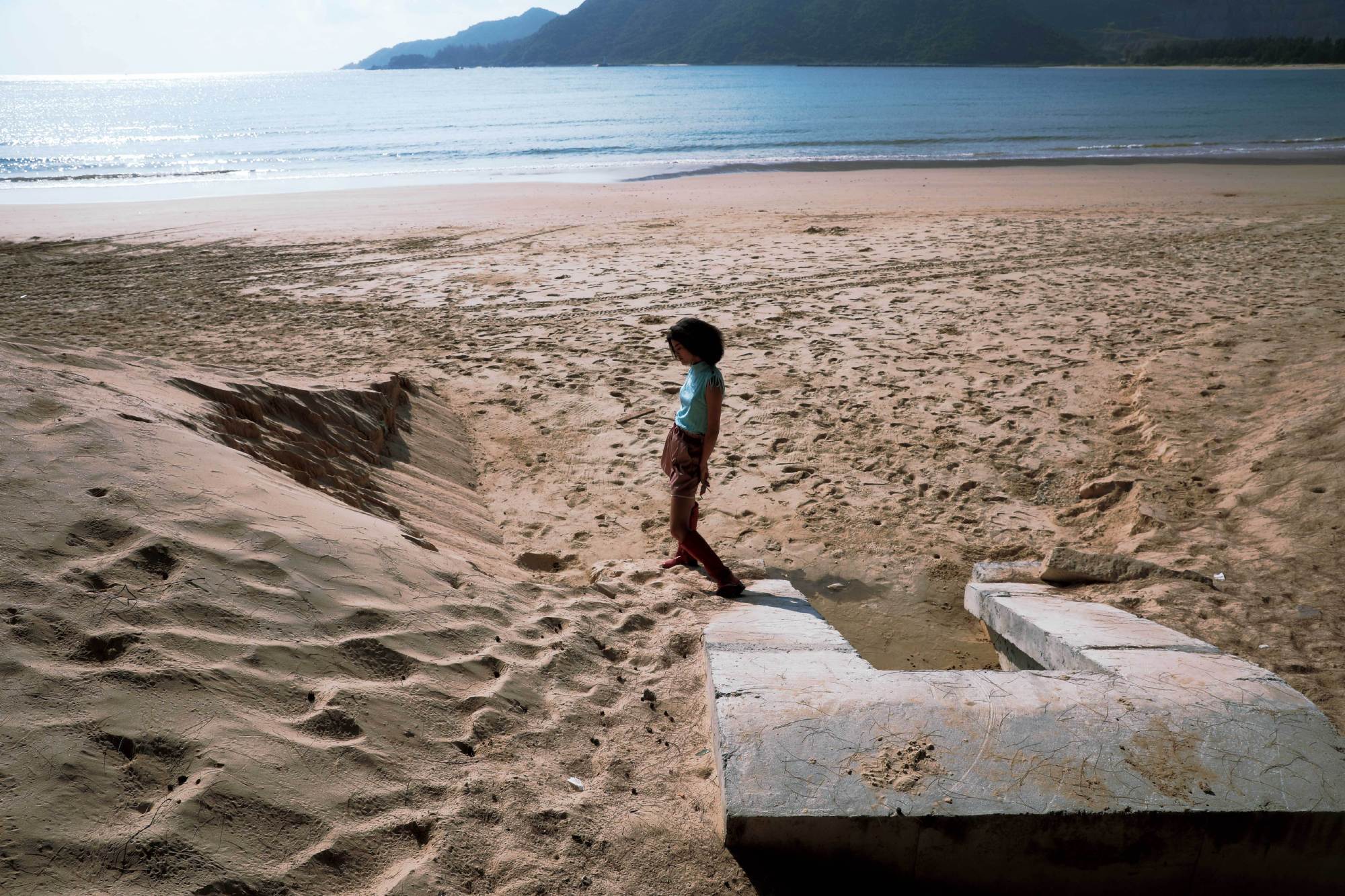 Hi，Julie.出镜@麗中可儿 摄影@简亦_