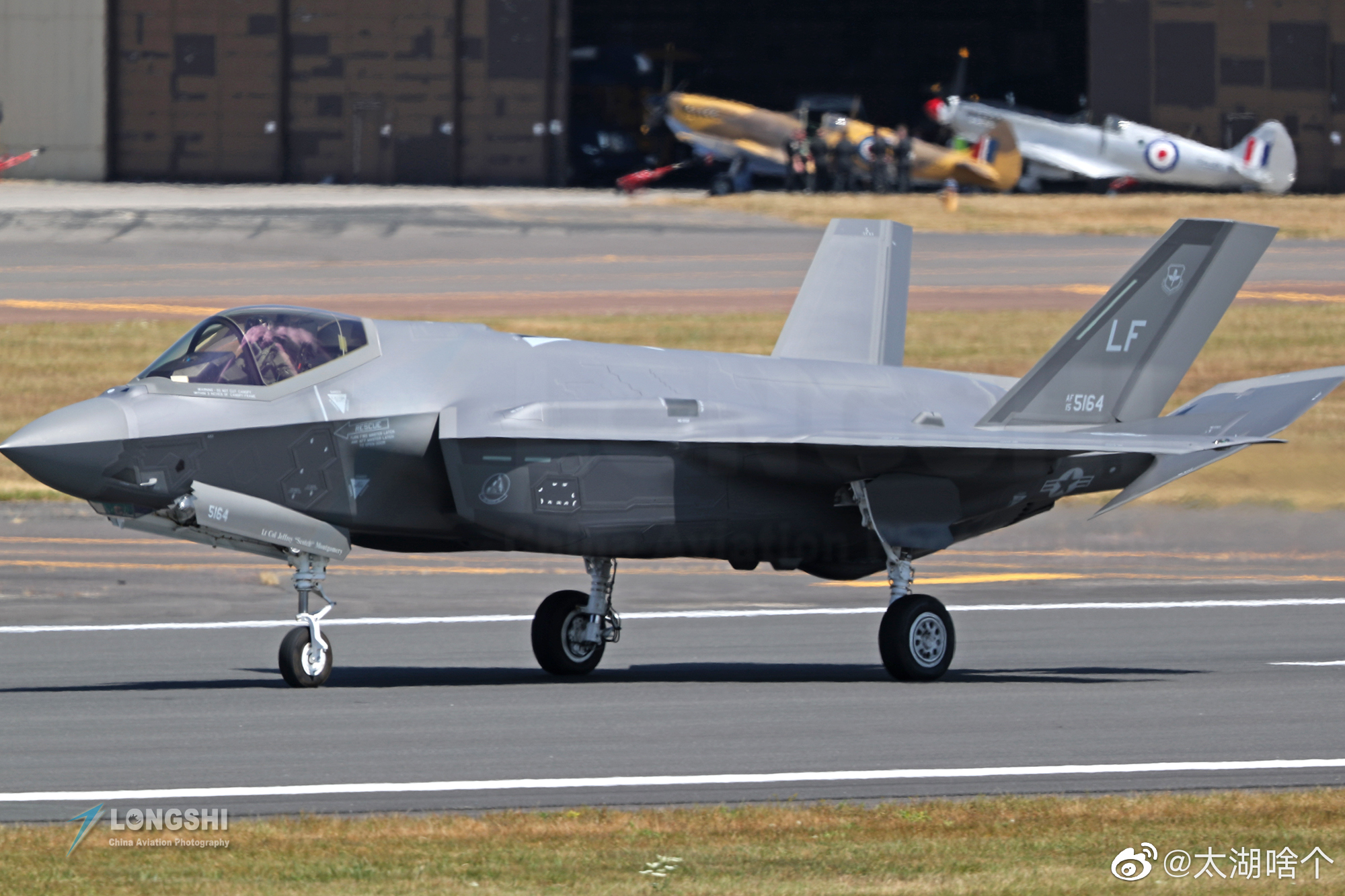 美国洛克希德马丁公司研制的F-35闪电II战斗机已经建立了规模优势