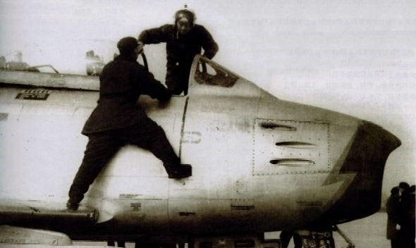 F86战斗机的性能如何？__财经头条