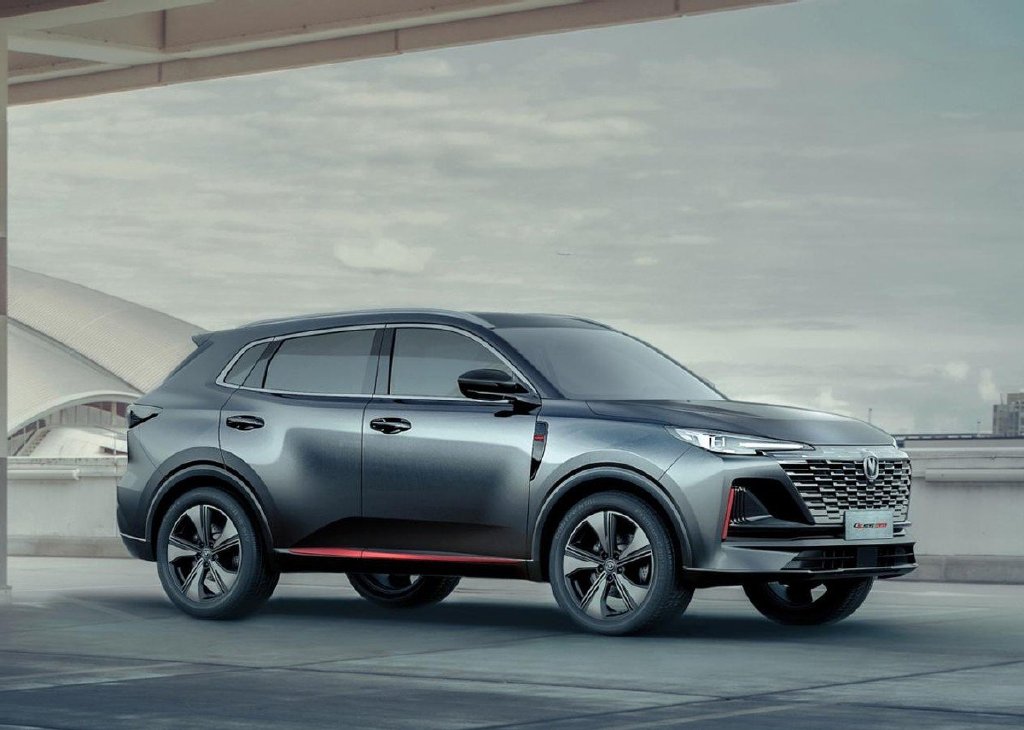 长安CS55PLUS风暴灰限量版8月31日上市，或将搭载1.5T发动机-新浪汽车