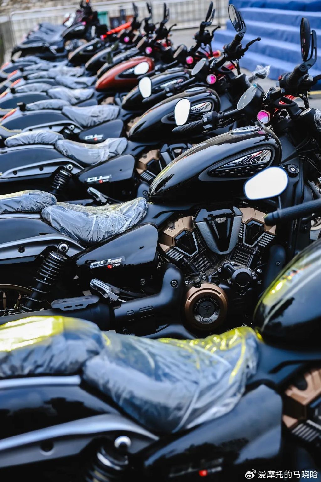 巡航车卷王诞生丨25666元无极CU625实测：V缸平衡轴+散热黑科技-新浪汽车