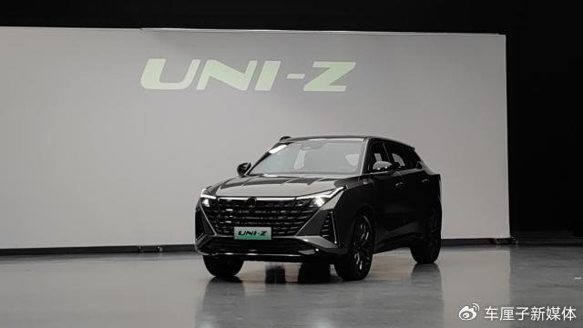 爆款潜质！UNI-Z给年轻人更多选择-新浪汽车