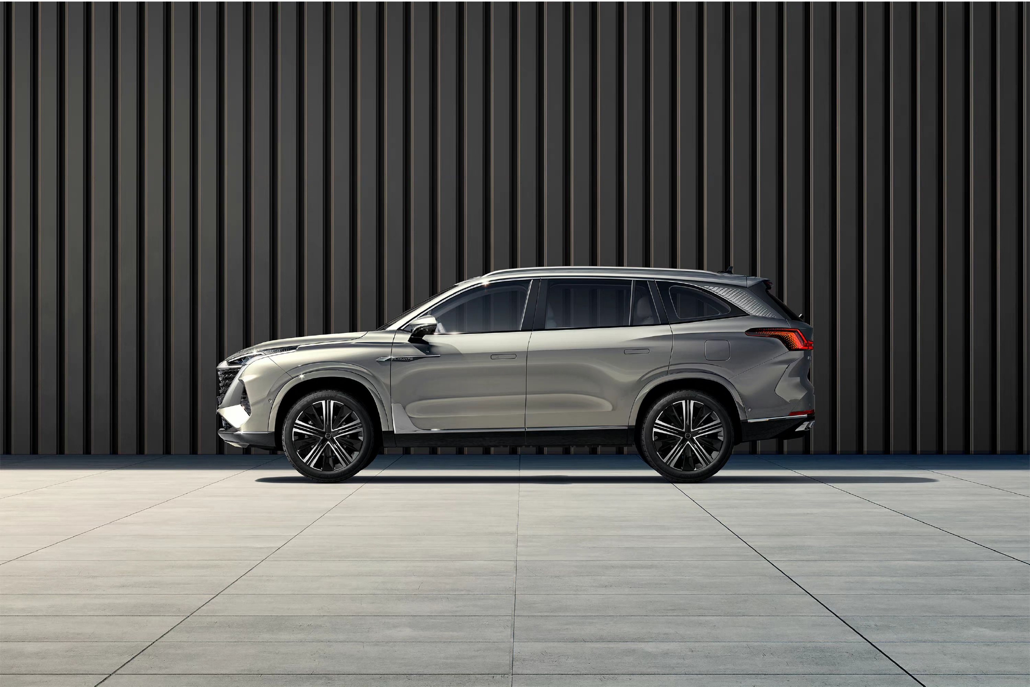 荣威RX9，17.58万起步的大6座SUV貌似配置还挺高……