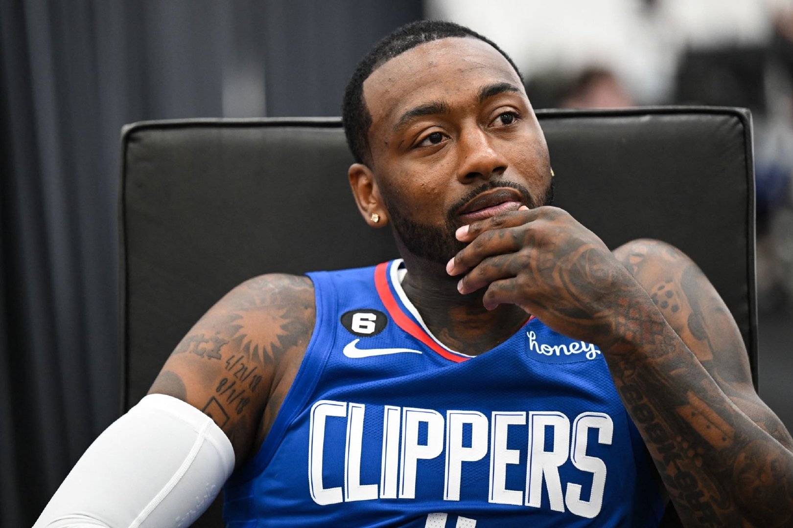 John Wall 在快船的媒体日……__财经头条