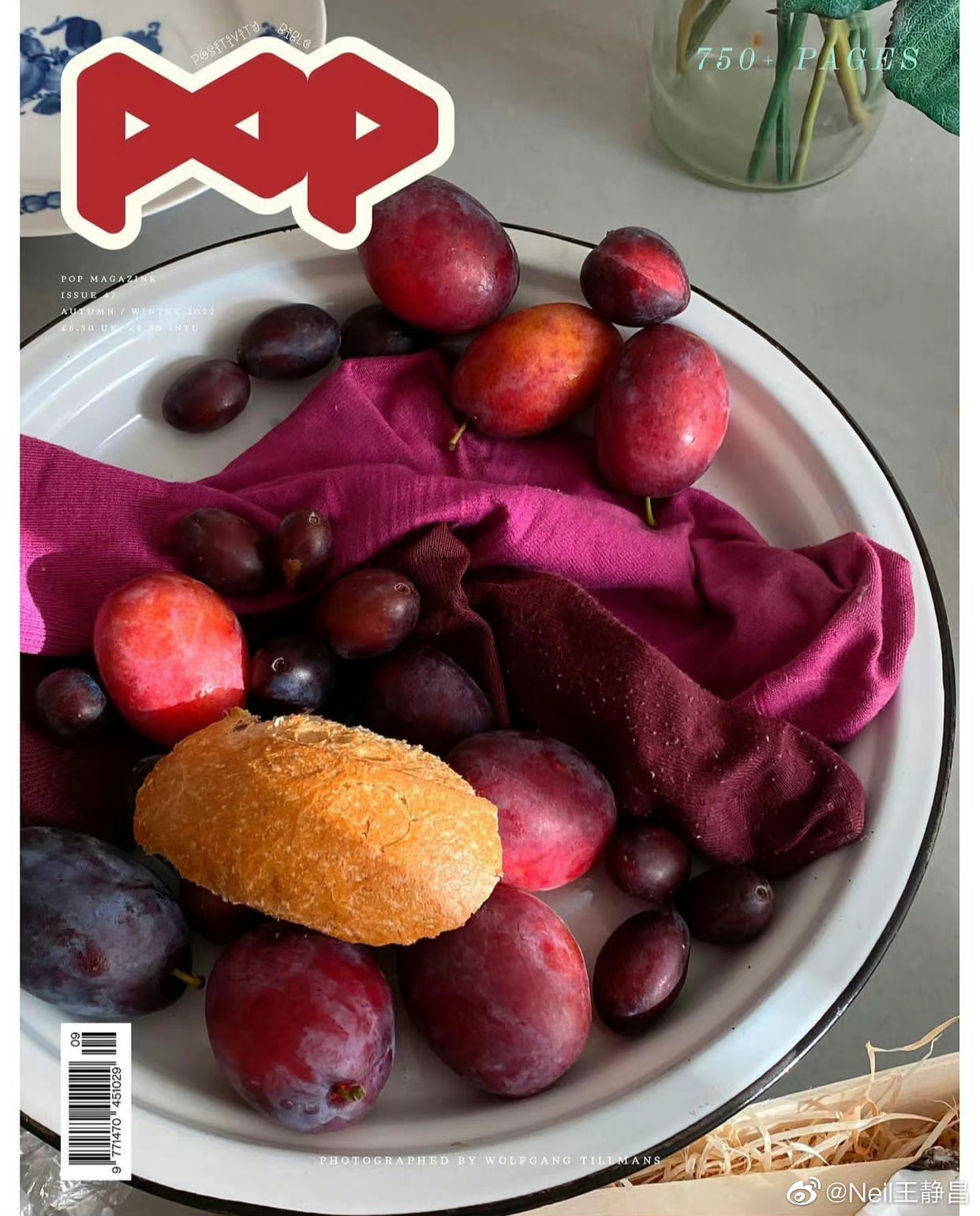 《POP》杂志第47期2022秋冬刊封面……