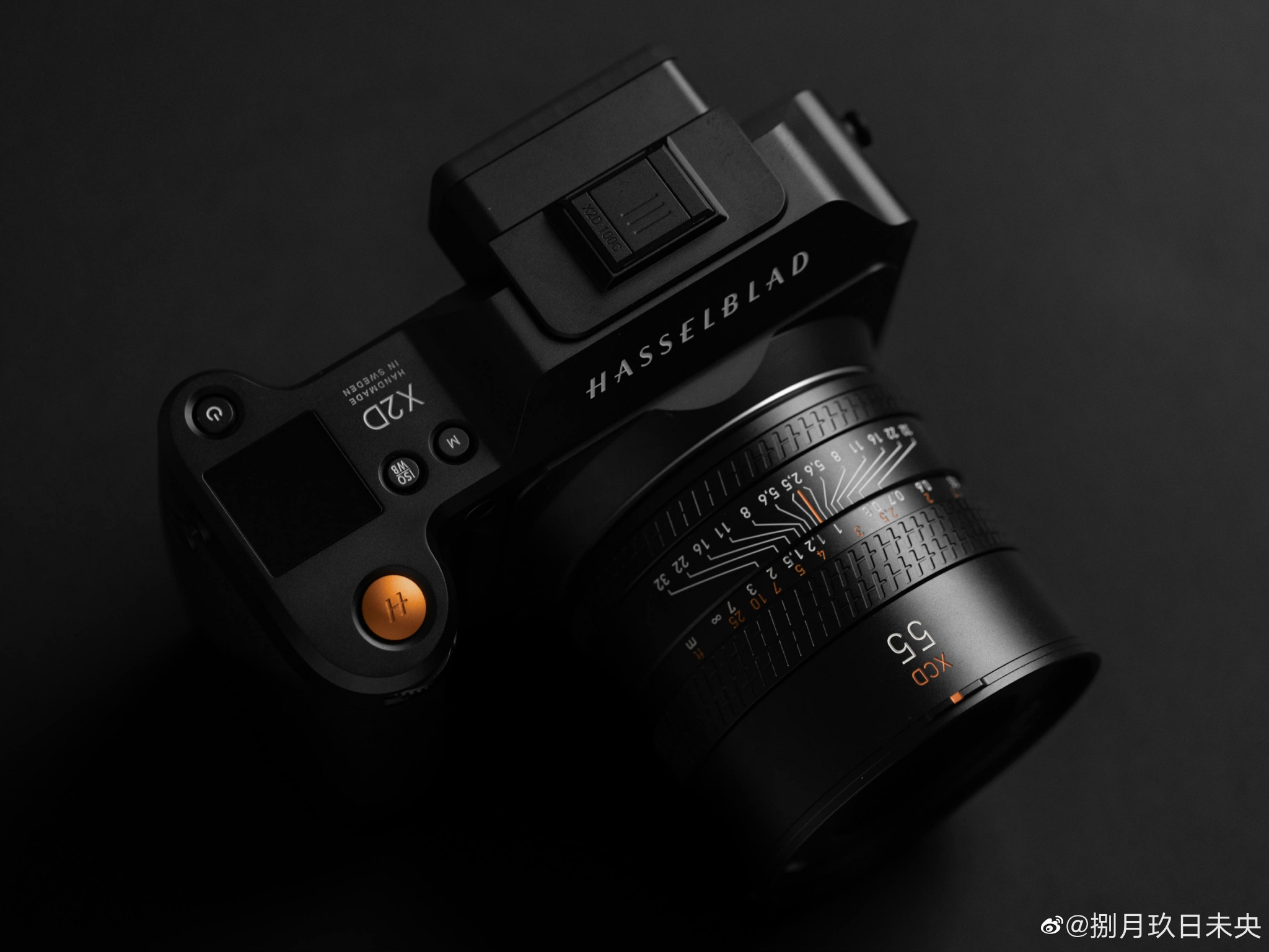 极简开箱｜ ｜HASSELBLAD X2D 100C__财经头条