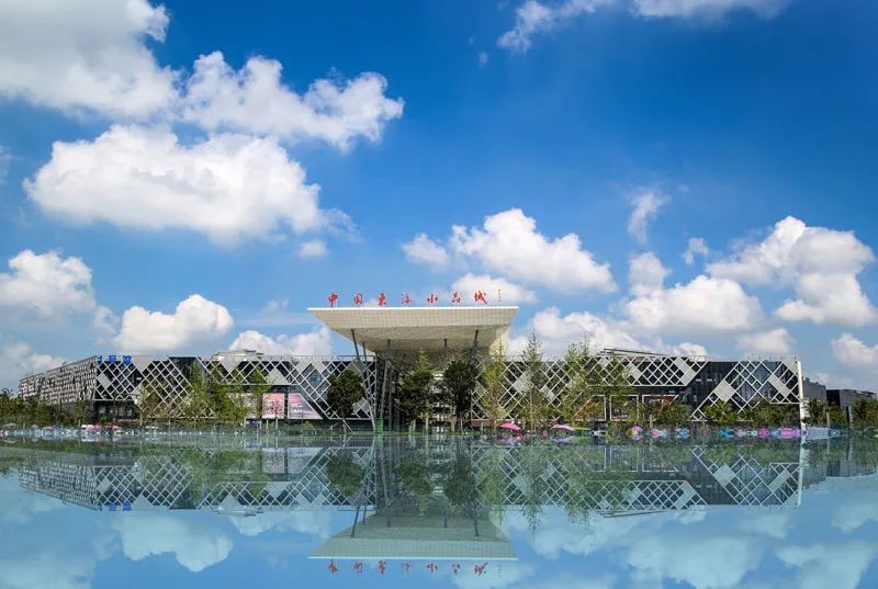 国家电子商务示范基地创建成果巡礼——江苏东海水晶城借助电商力量打造“世界水晶之都” 财经头条