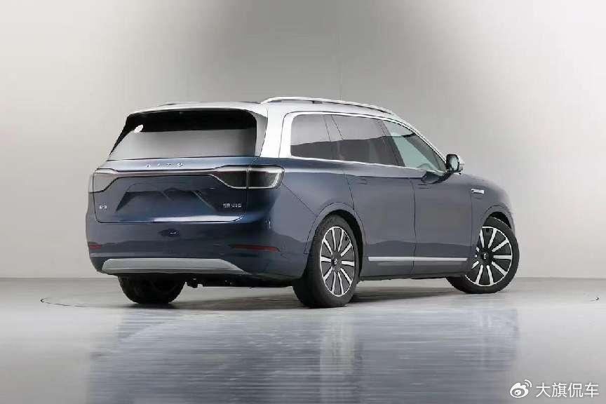 问界M9 vs奔驰GLS：1000万内谁是真正的“遥遥领先”？-新浪汽车