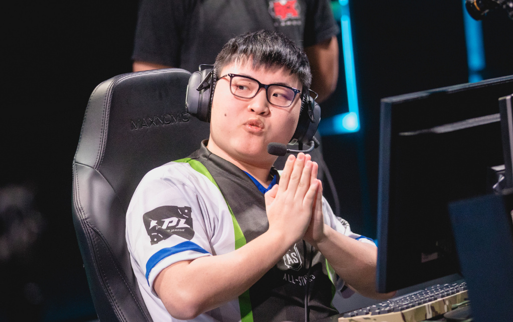 Uzi预测春季赛四强：WBG一定进世界赛，RNG有机会__财经头条