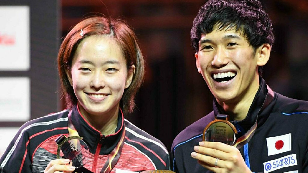 日乒吉村与女粉丝深夜约会！日媒：妻子憔悴要离婚，情节堪比大片|水谷隼|妻子|离婚_新浪新闻