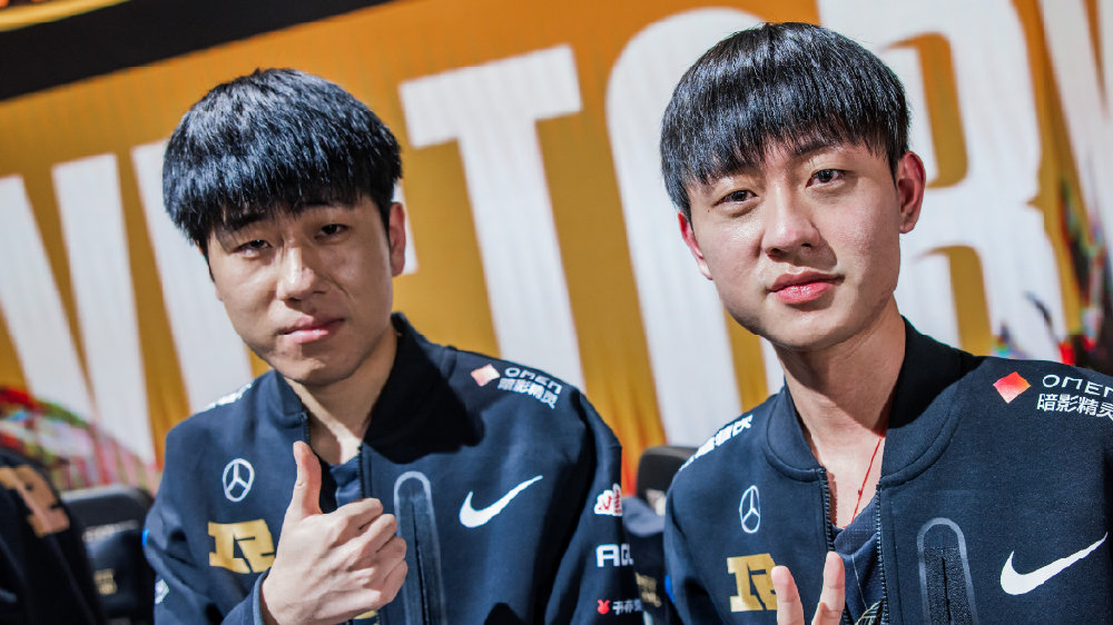 RNG新赛季还有救？知名爆料人：GALA、小明可能留队|lol|英雄联盟|xiaohu|rng战队|rng_新浪新闻