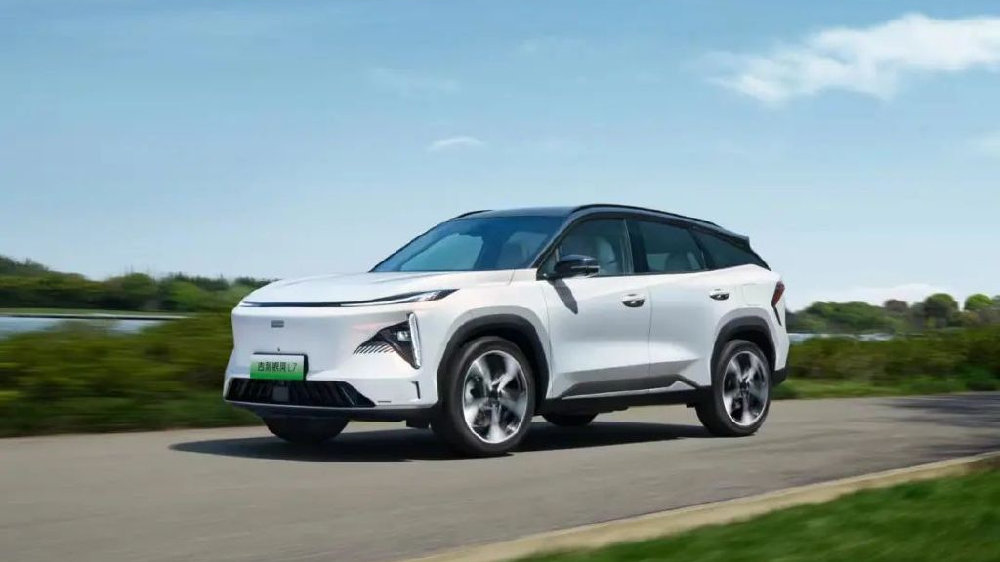 首月销量近万，吉利银河L7是混动SUV的不将就？-新浪汽车