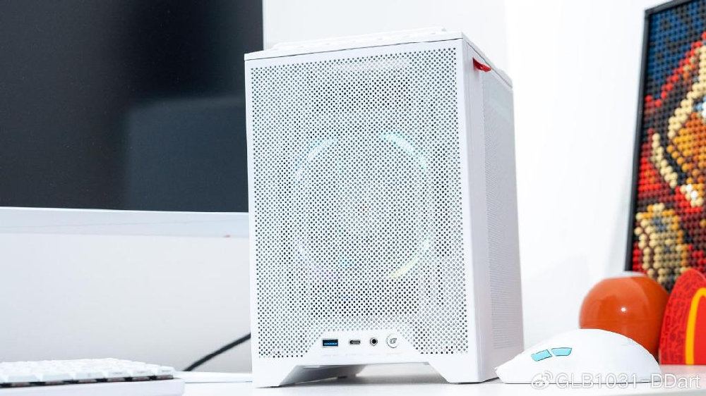 七彩虹的ITX全家桶:iGame Mini Family 家族新品装机评测|七彩虹|显卡|机箱|装机|主机_新浪新闻