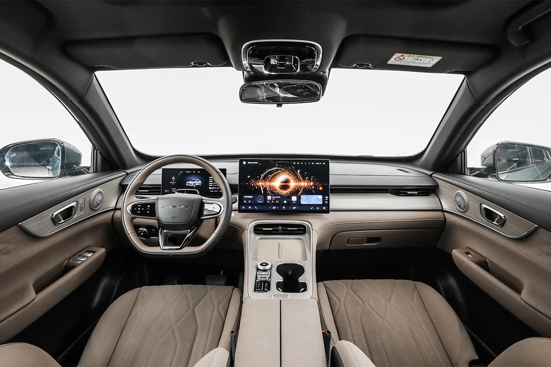 售10.99万元起，自研8AT上车，全新奇瑞瑞虎8PLUS正式上市-新浪汽车