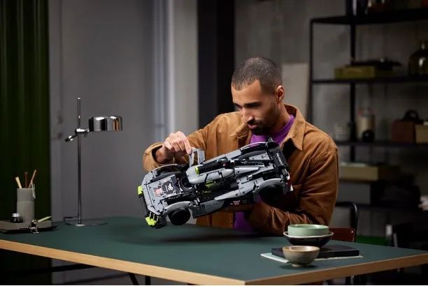 史诗般新作！乐高联手标致，向传奇赛事致敬__财经头条