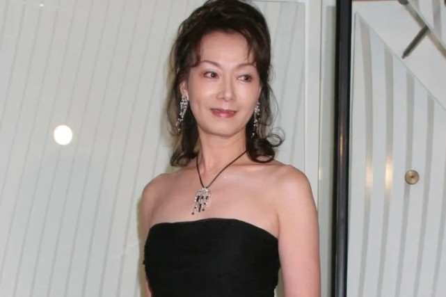 日本女演员岛田阳子因肠癌去世，已预约太空葬礼，最后露面显消瘦