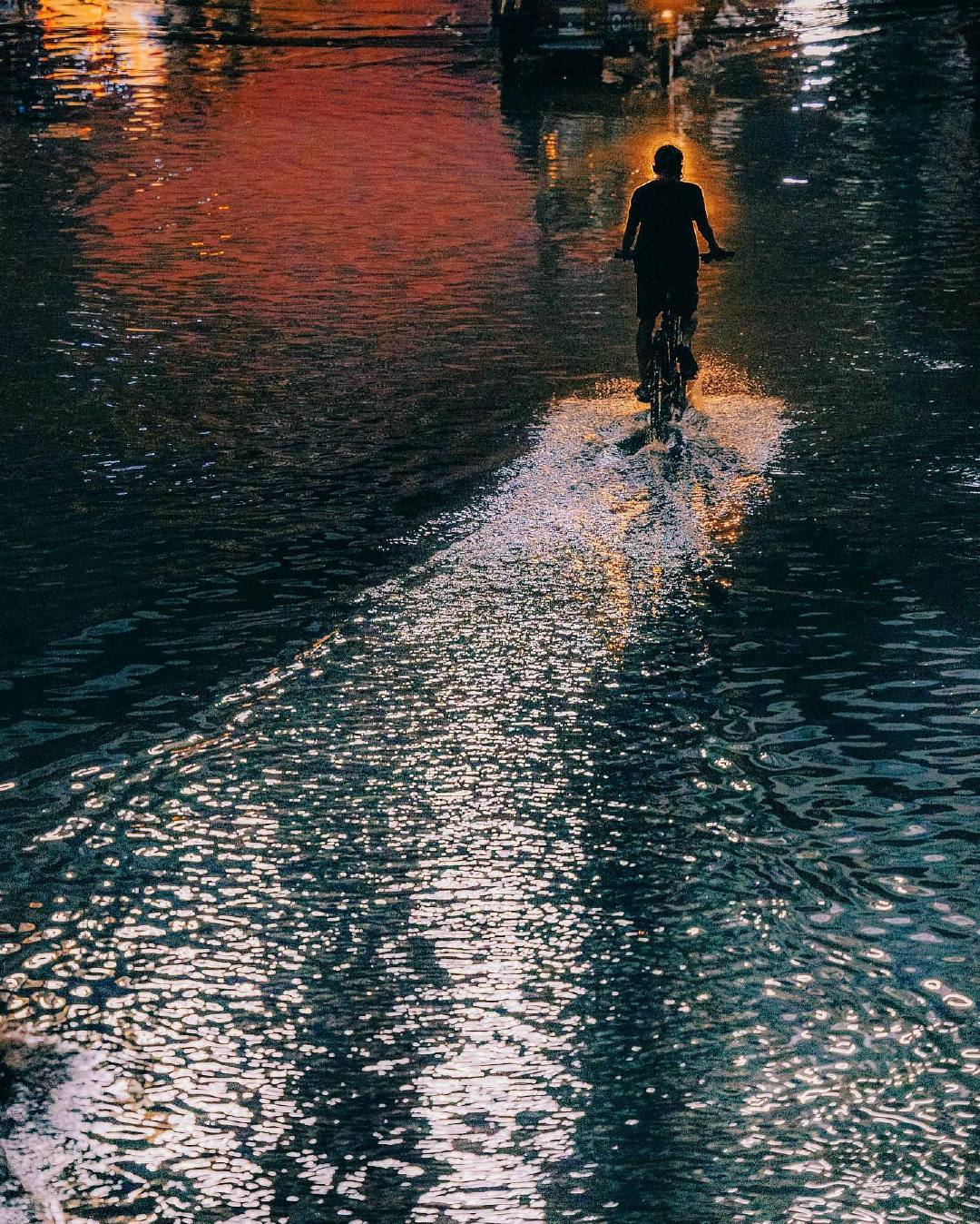 雨天的街头 | 摄影师Jilson Tiu