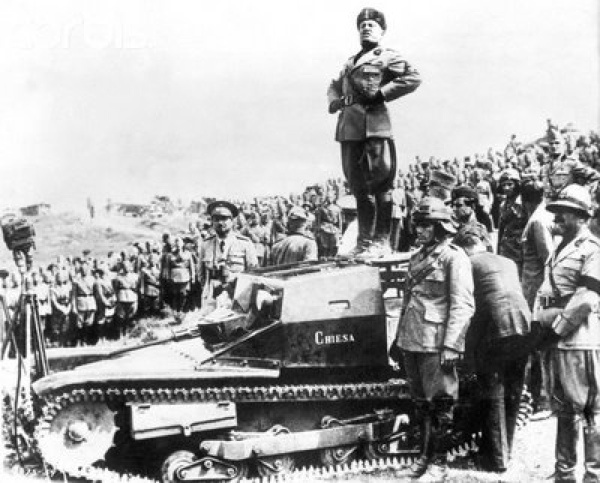 第二次世界大战时，意大利入侵阿比西尼亚|降落伞|阿比西尼亚|世界大战_新浪新闻