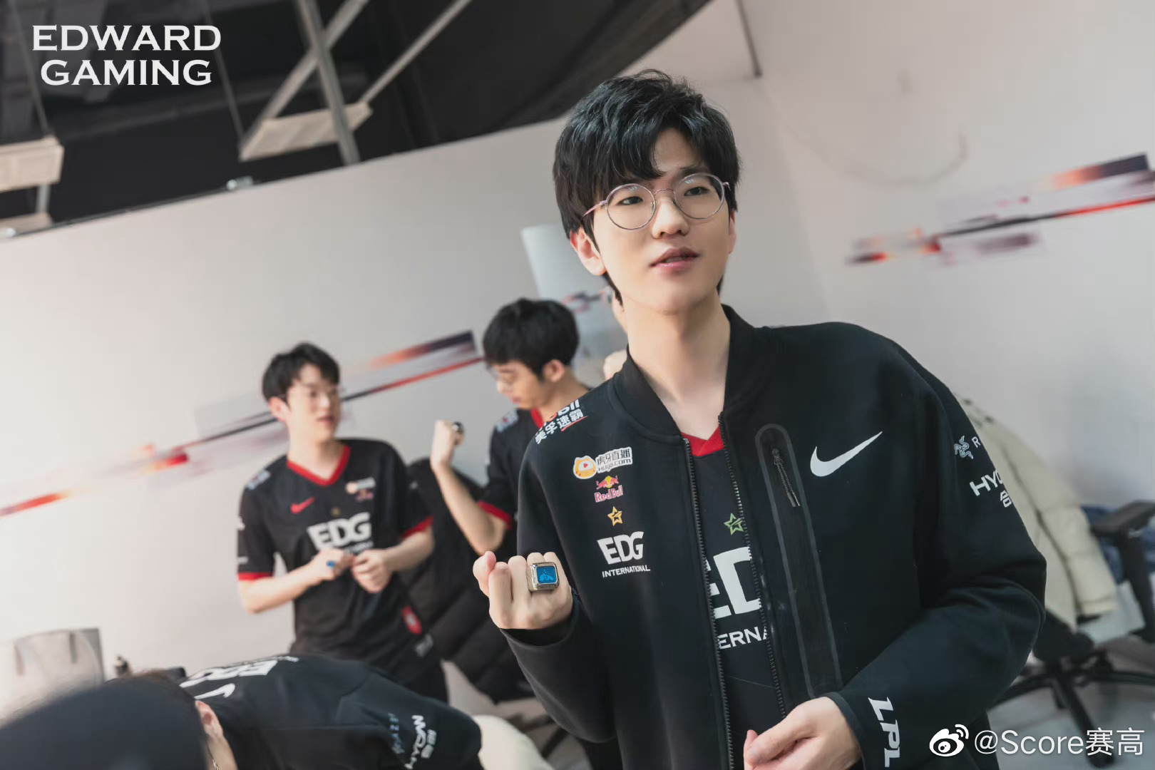 EDG S11冠军戒指授予仪式返图