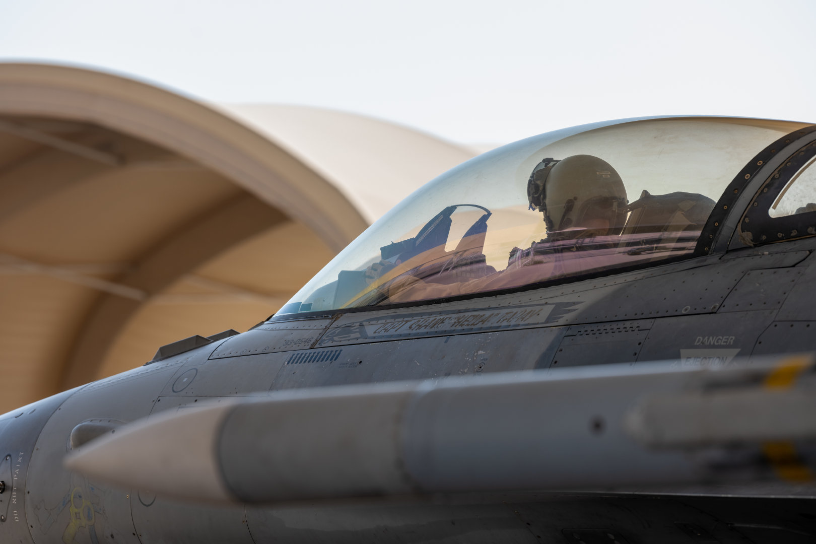 第77飞行训练在第378空中远征联队的任务中发挥着关键作用