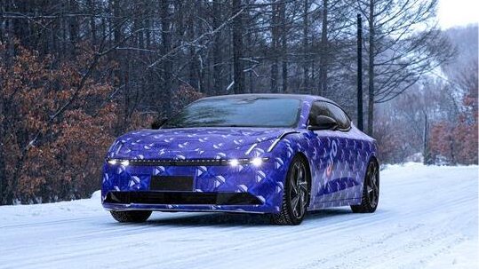 领克全新车型谍照曝光，内部代号“E371”，与极氪001同平台生产-新浪汽车