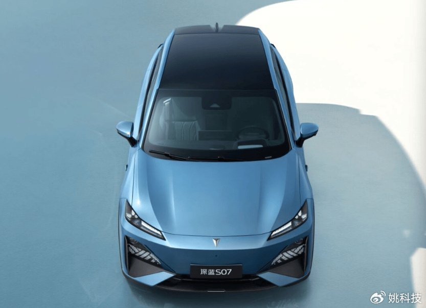 央视站台的国民好车，科技新主流中型SUV深蓝S07上市14.99万元起售-新浪汽车