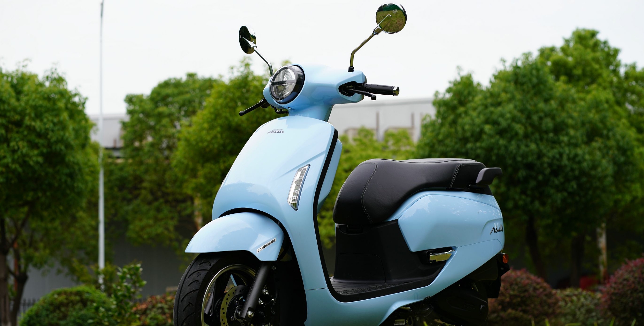 颜值高到没朋友——新大洲本田NS125LA试驾报告-新浪汽车