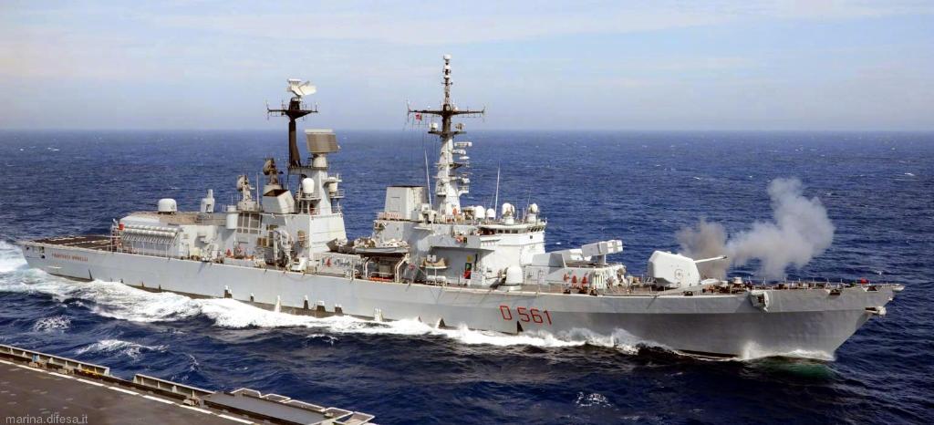 1艘武装到牙齿的北约战舰逼近黑海，装4门主炮，配备4种不同导弹 -6park.com