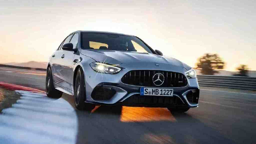 看完全新的C63账面数据，我才知道大排量发动机有多落后！-新浪汽车