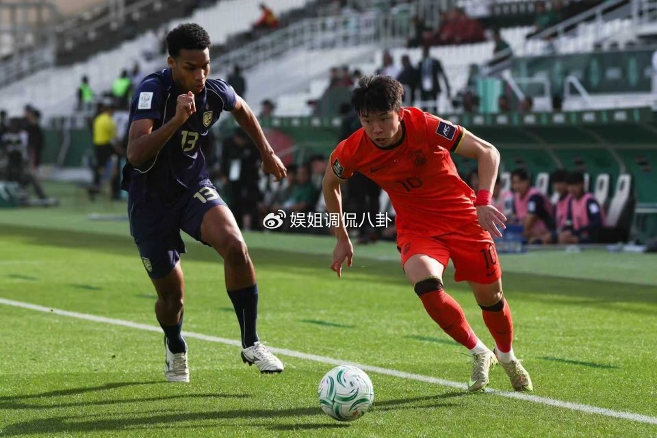 董方卓：我现在这个体重都比U23国足技术好 安东尼奥以为自己有梅西|莱昂内尔·梅西|减肥|安东尼奥-瓦伦西亚|大罗纳尔多|曼联_新浪体育_新浪新闻